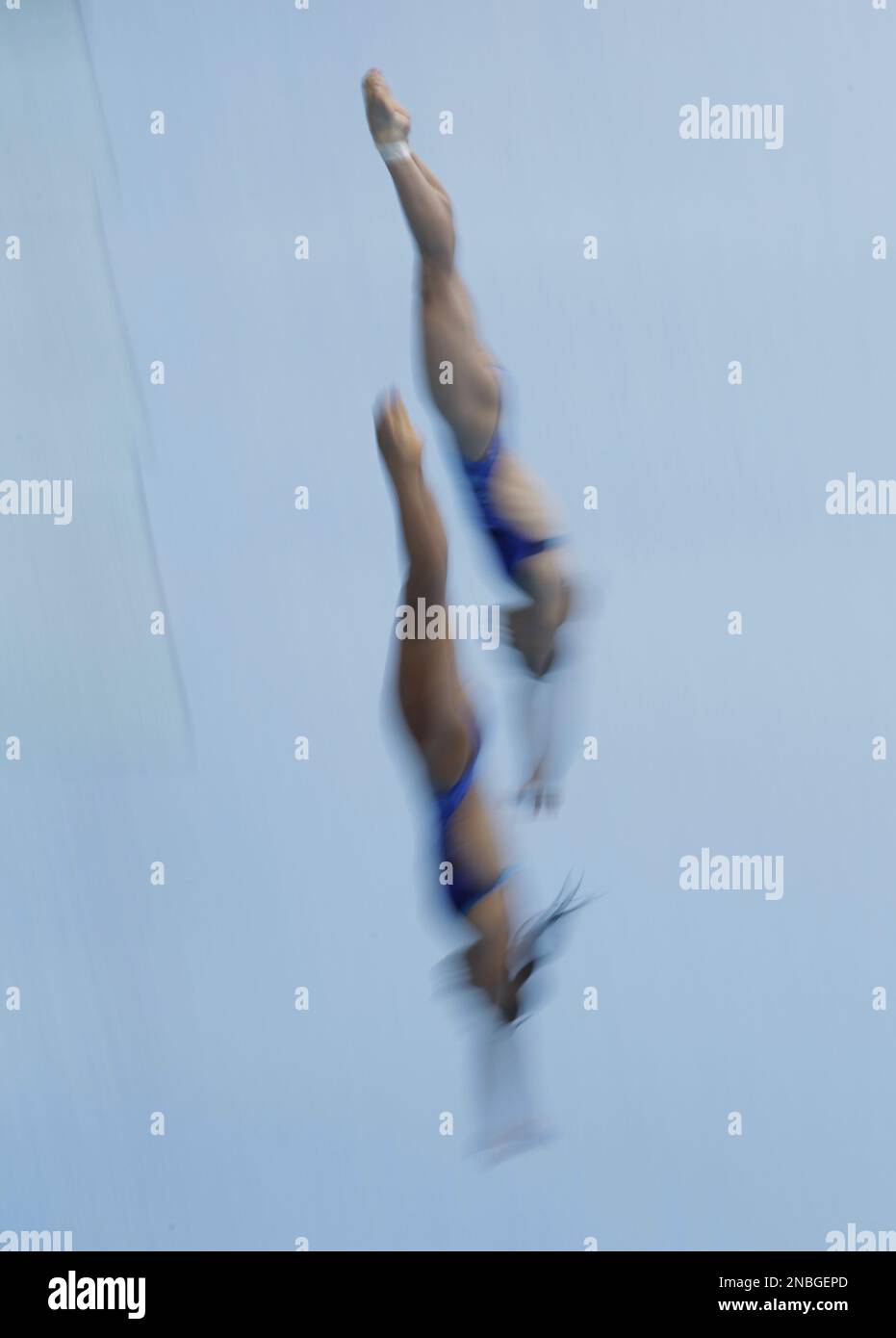 China's Wu Minxia and He Zi dive during the women's 3m Synchro ...