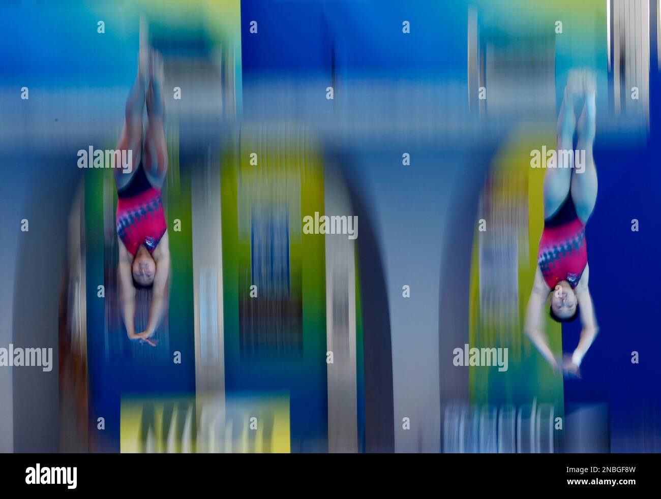 China's Wu Minxia and He Zi dive during the women's 3m Synchro ...