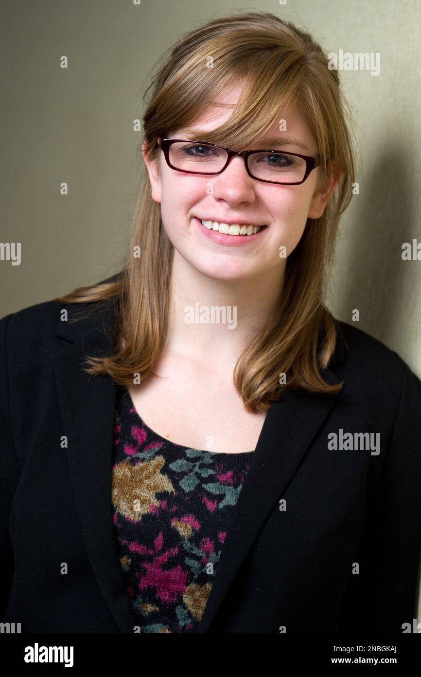 NYU Summer Publishing Institute student Lindsay Neff, from Stow, OH ...