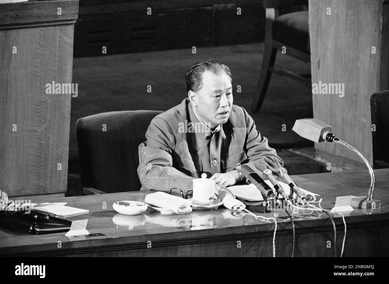 Chinese premier Zhao Ziyang addresses the fifth and final session of ...