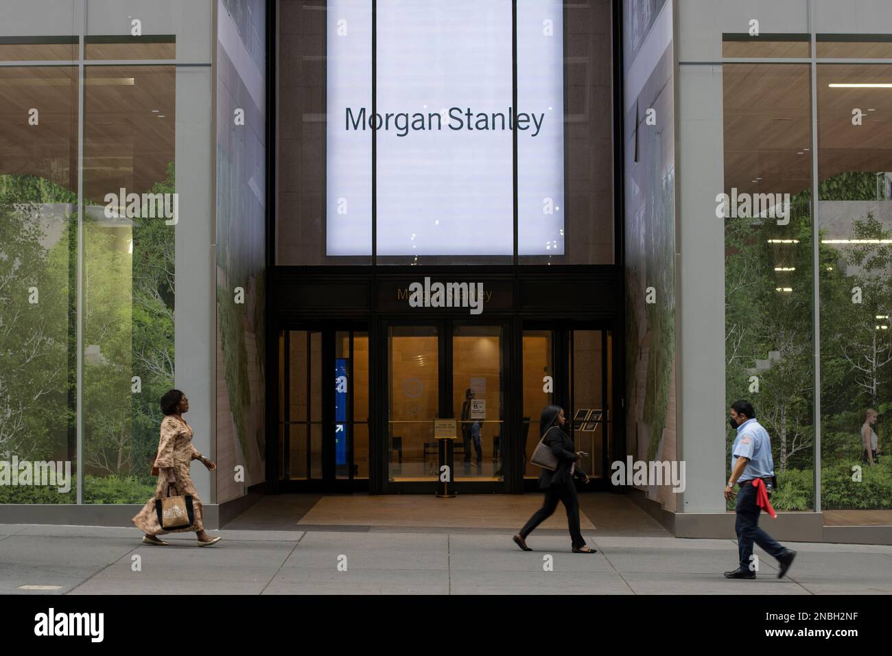 522 fifth avenue hi-res stock photography and images - Alamy