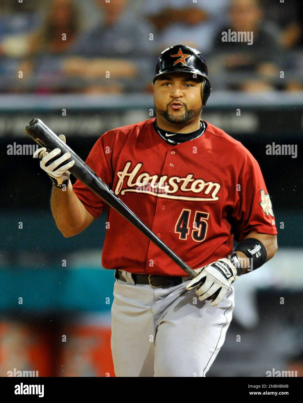 Houston Astros Carlos Lee (45) at bat against the Florida Marlins of a ...