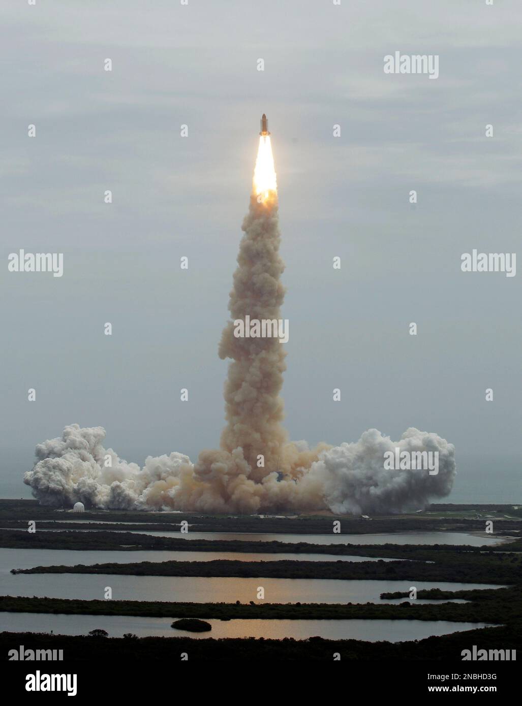 The space shuttle Atlantis lifts off from the Kennedy Space Center ...