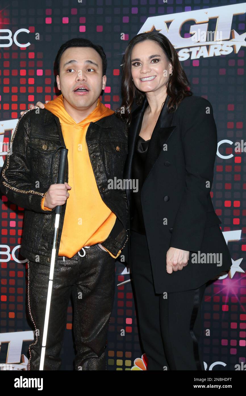 LOS ANGELES - NOV 3: Kodi Lee, Tina Lee at the America's Got Talent ...