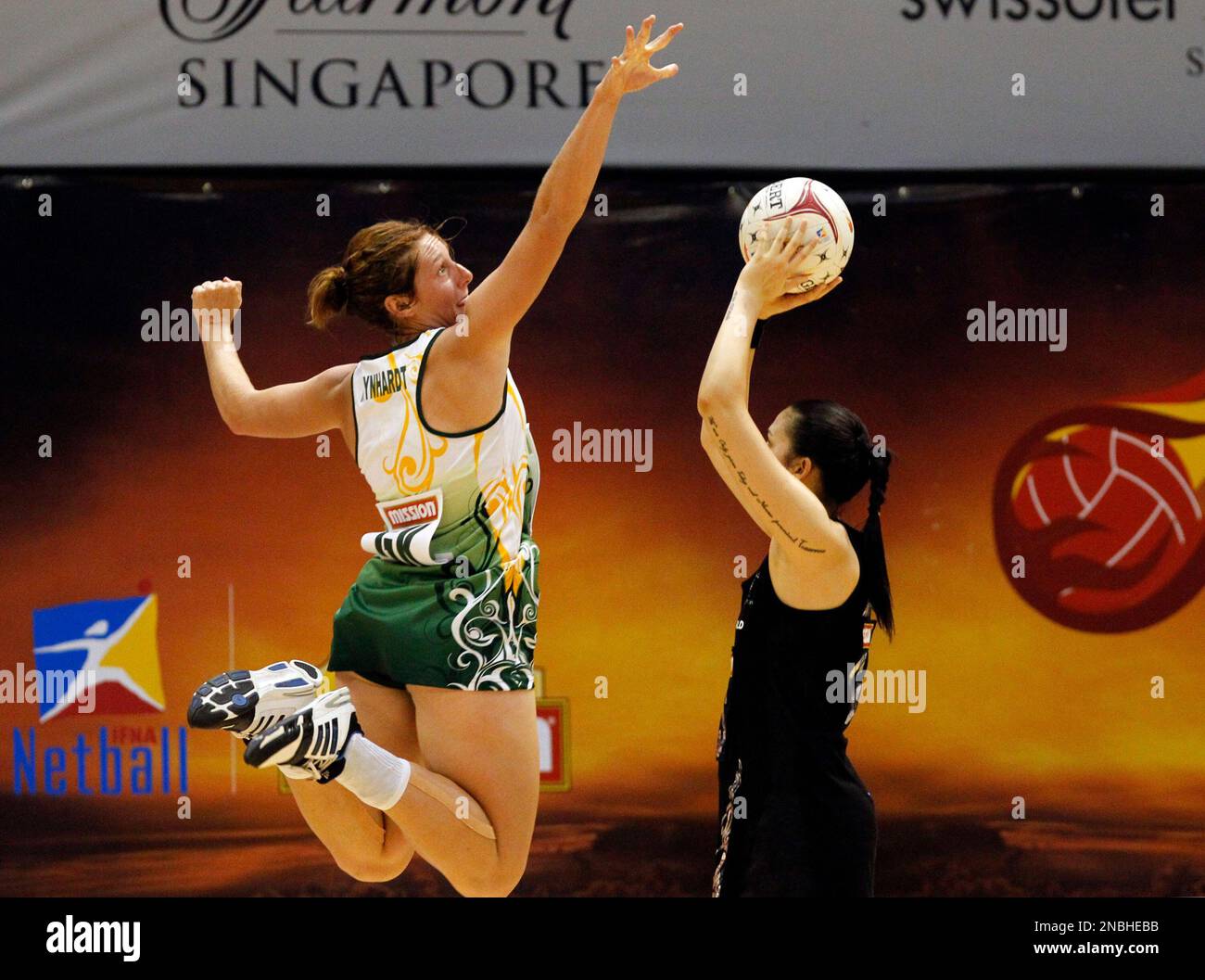 South Africa's Amanda Mynhardt, left, tries to block New Zealand's ...