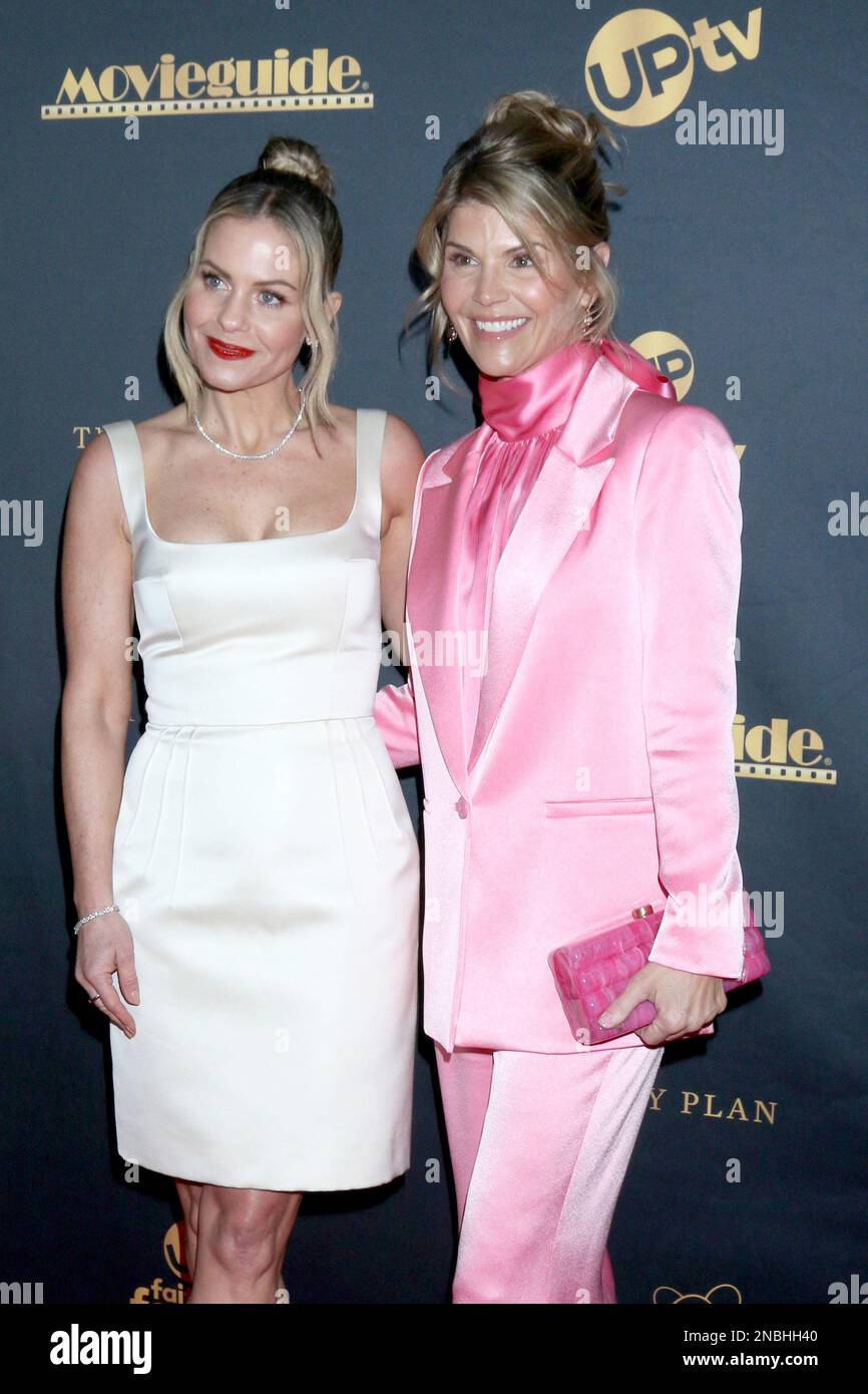 LOS ANGELES - FEB 10: Candace Cameron Bure, Lori Loughlin at the 30th ...