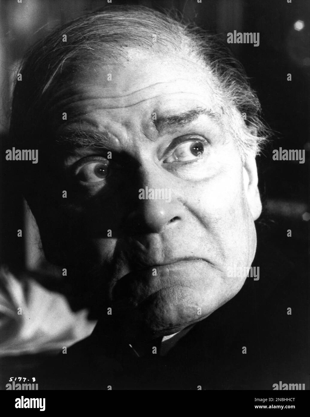 LAURENCE OLIVIER Portrait as Professor James Moriarty in THE SEVEN-PER ...