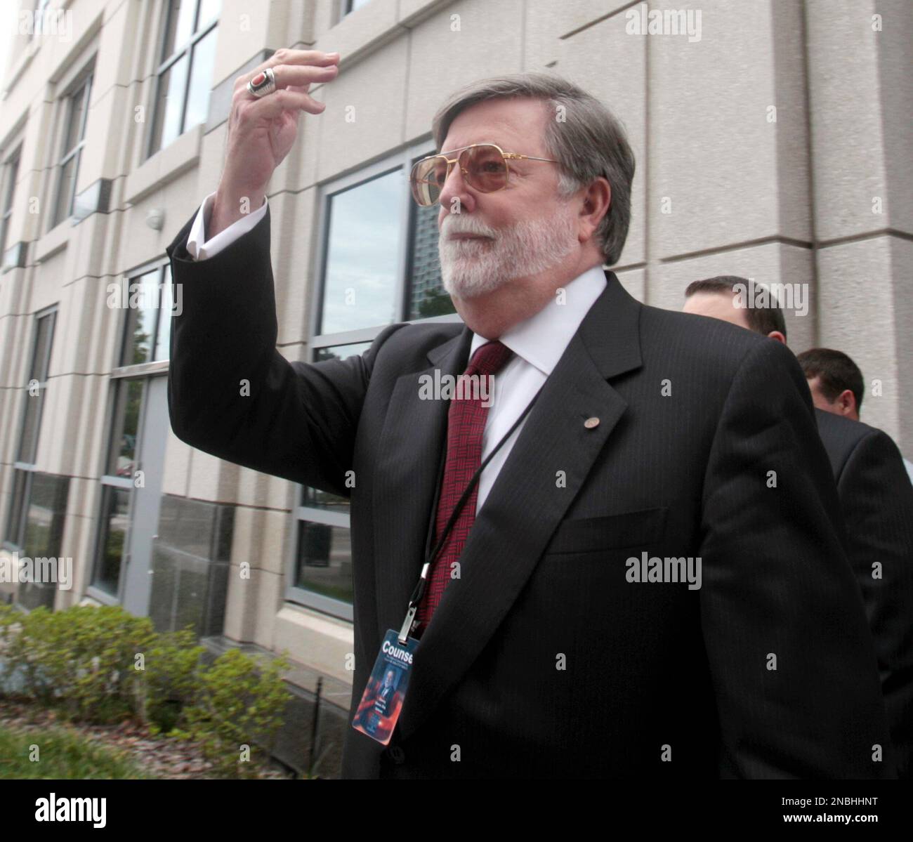 Attorney Cheney Mason, attorney for CaseyAnthony, arrives at the Orange ...