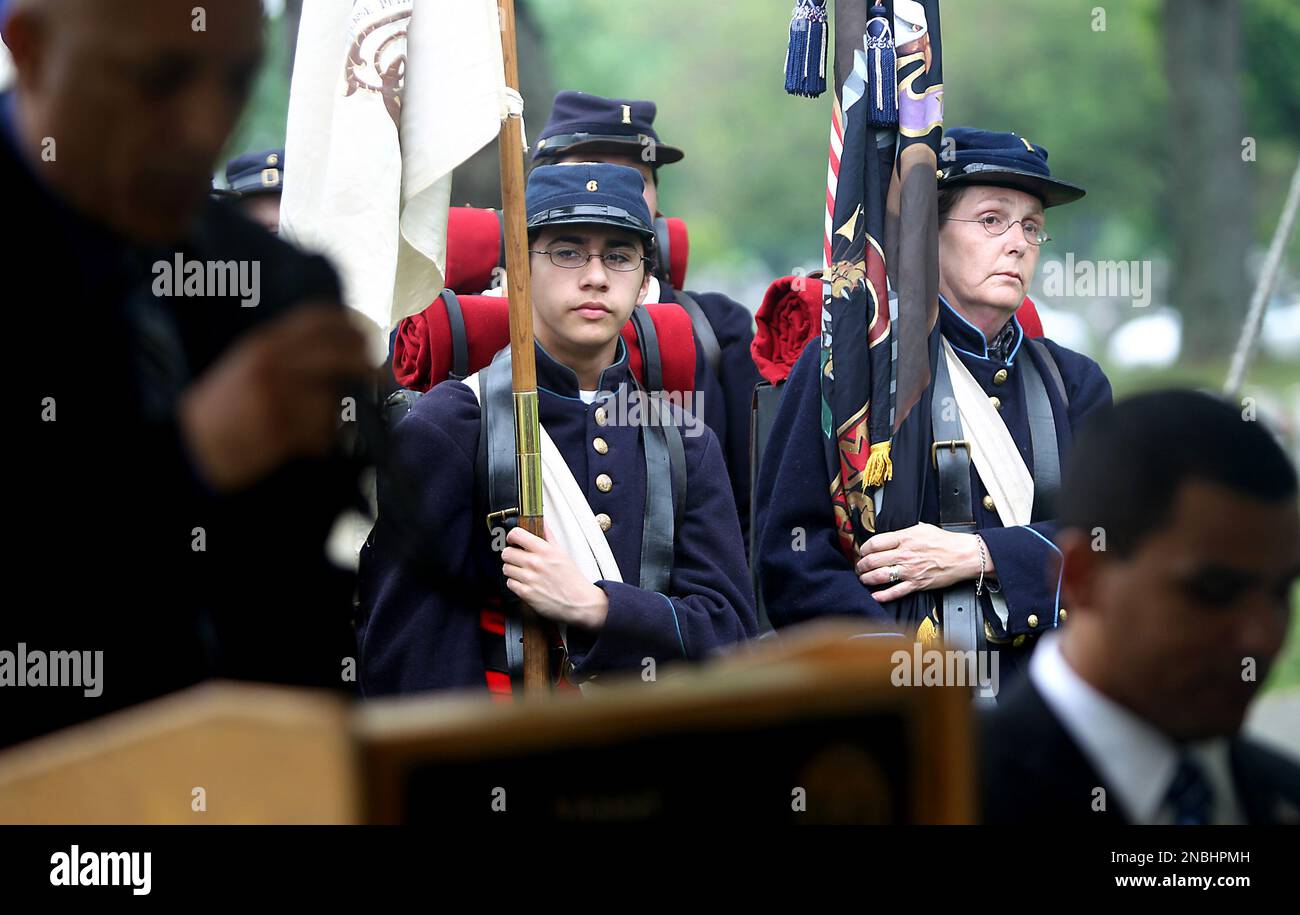 In this Monday, May 30, 2011 photo, Elizabeth Charlton, right, portrays ...