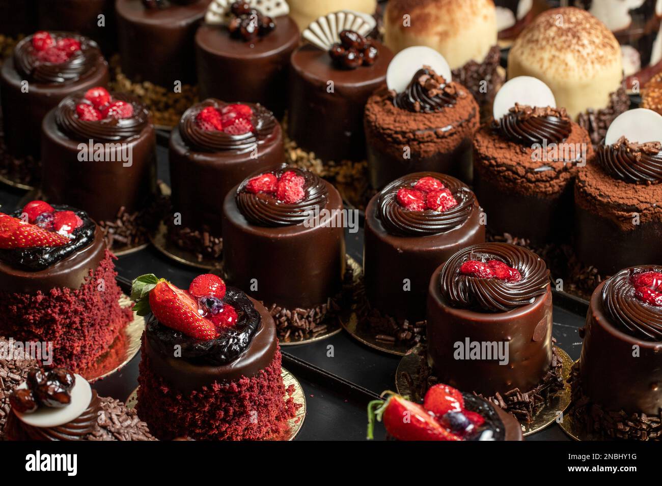Types of cakes. Delicious cakes in bulk at the patisserie counter ...