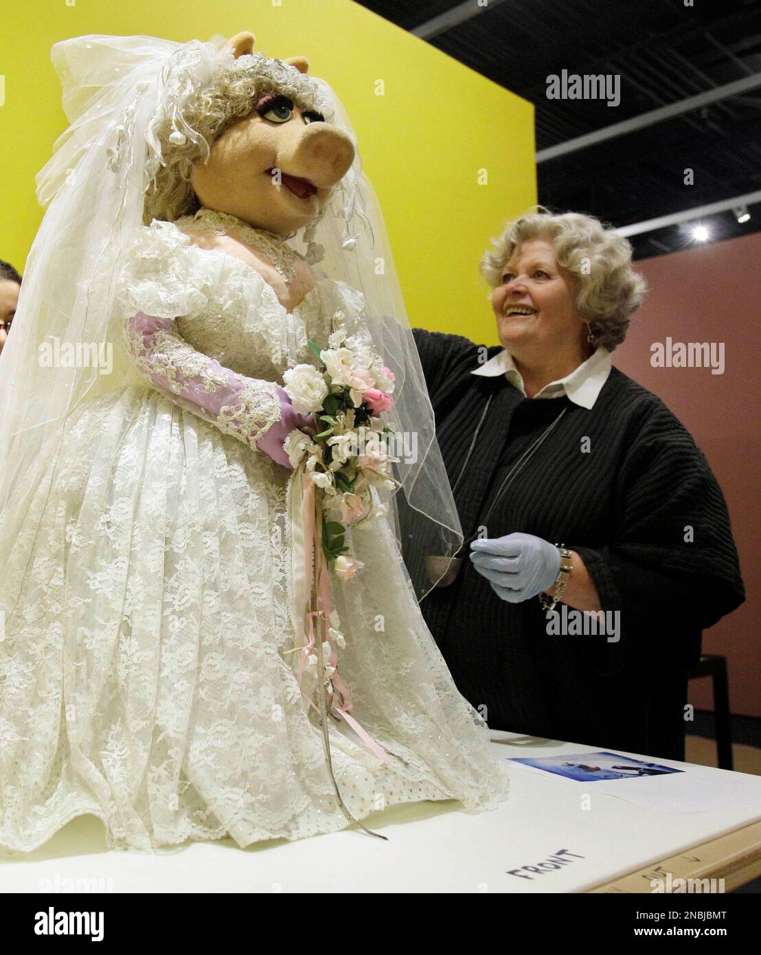 Miss Piggy Gets Married