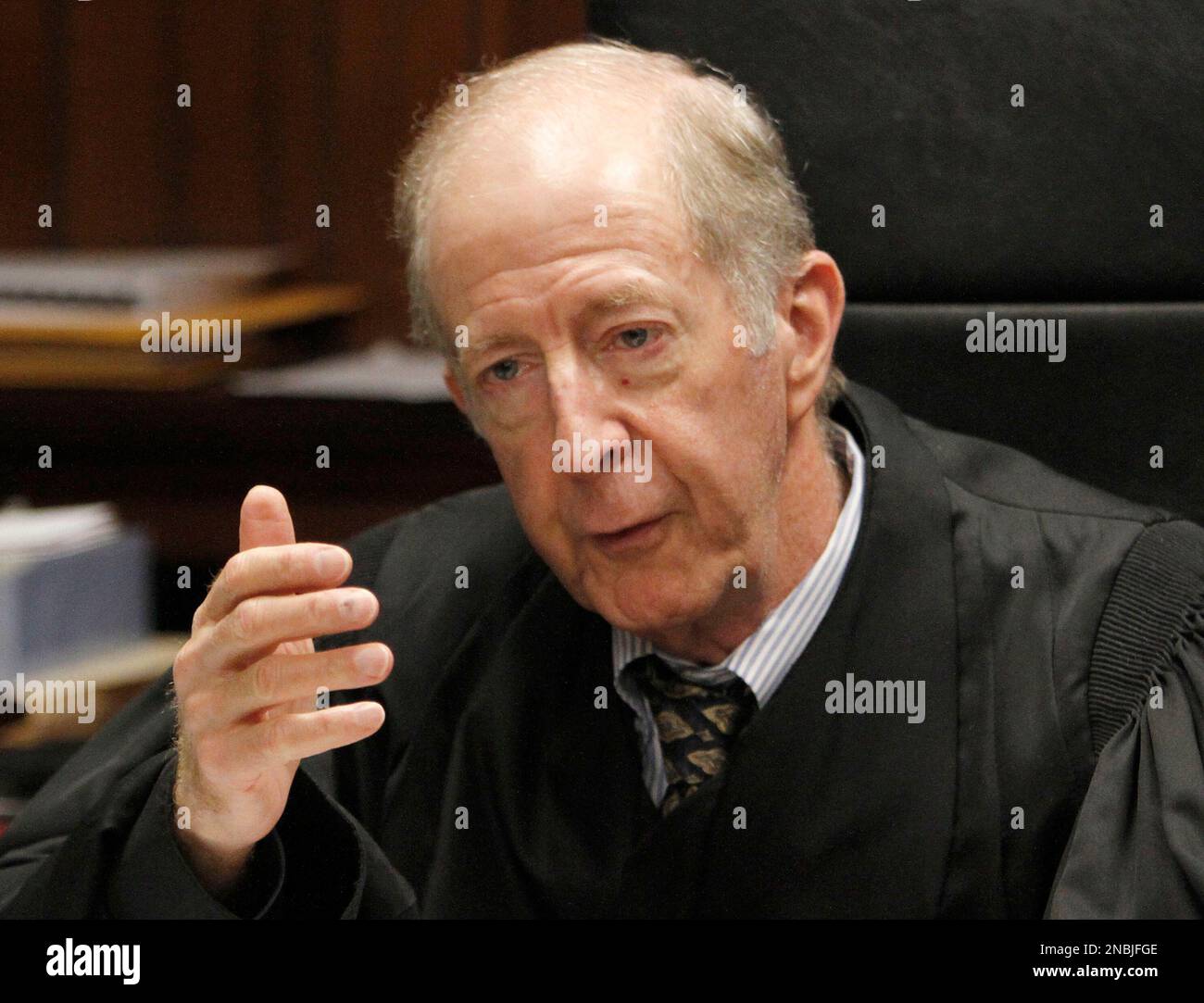 Miami-Dade Circuit Judge Arthur Rothenberg talks to attorneys and ...