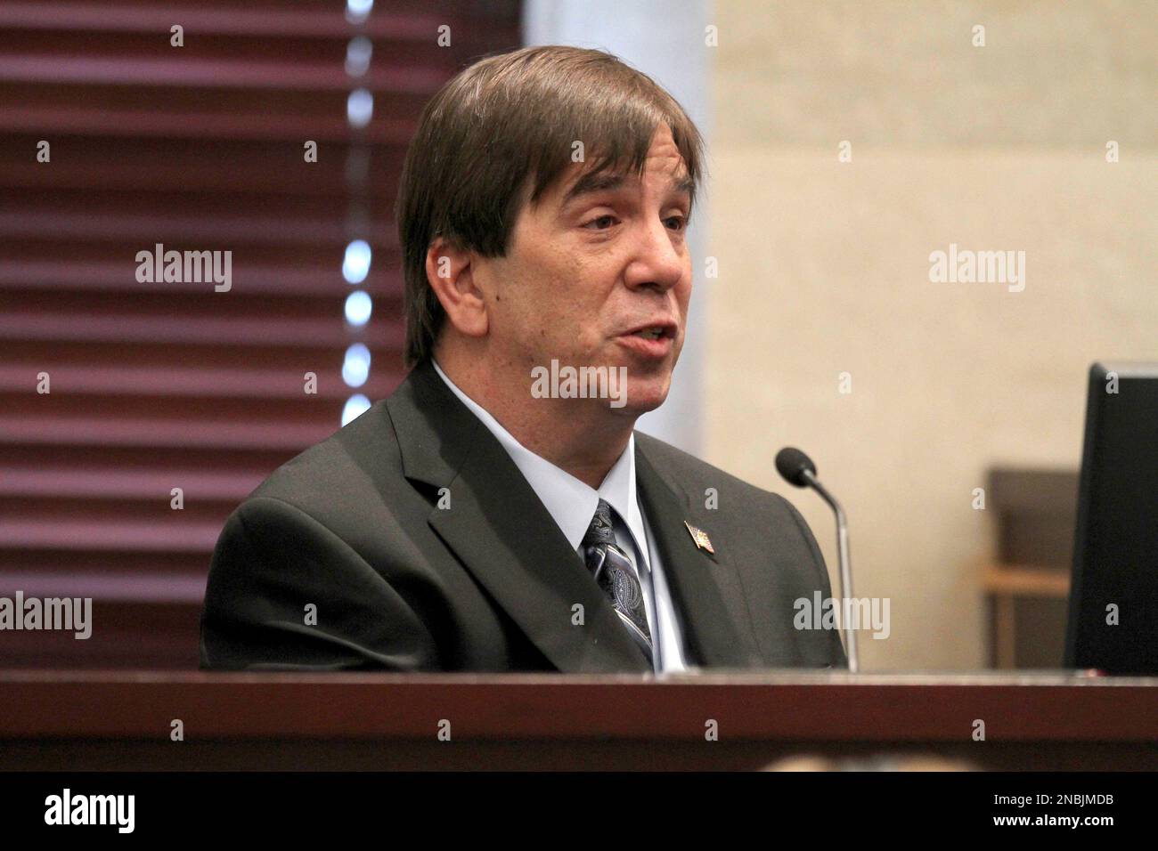 Roy Kronk, a meter reader for Orange County, testifies during the Casey ...