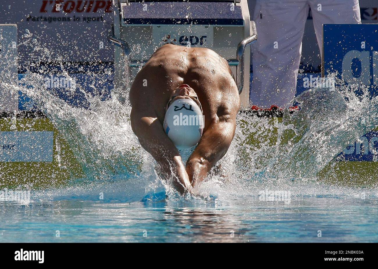 US swimmer Matthew Grevers takes the start of the final of the men's ...