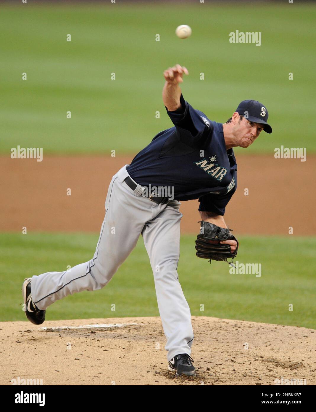 Seattle Mariners starting pitcher Doug Fister delivers during the third ...