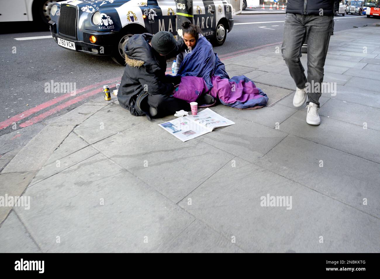Homeless woman street hi-res stock photography and images - Alamy