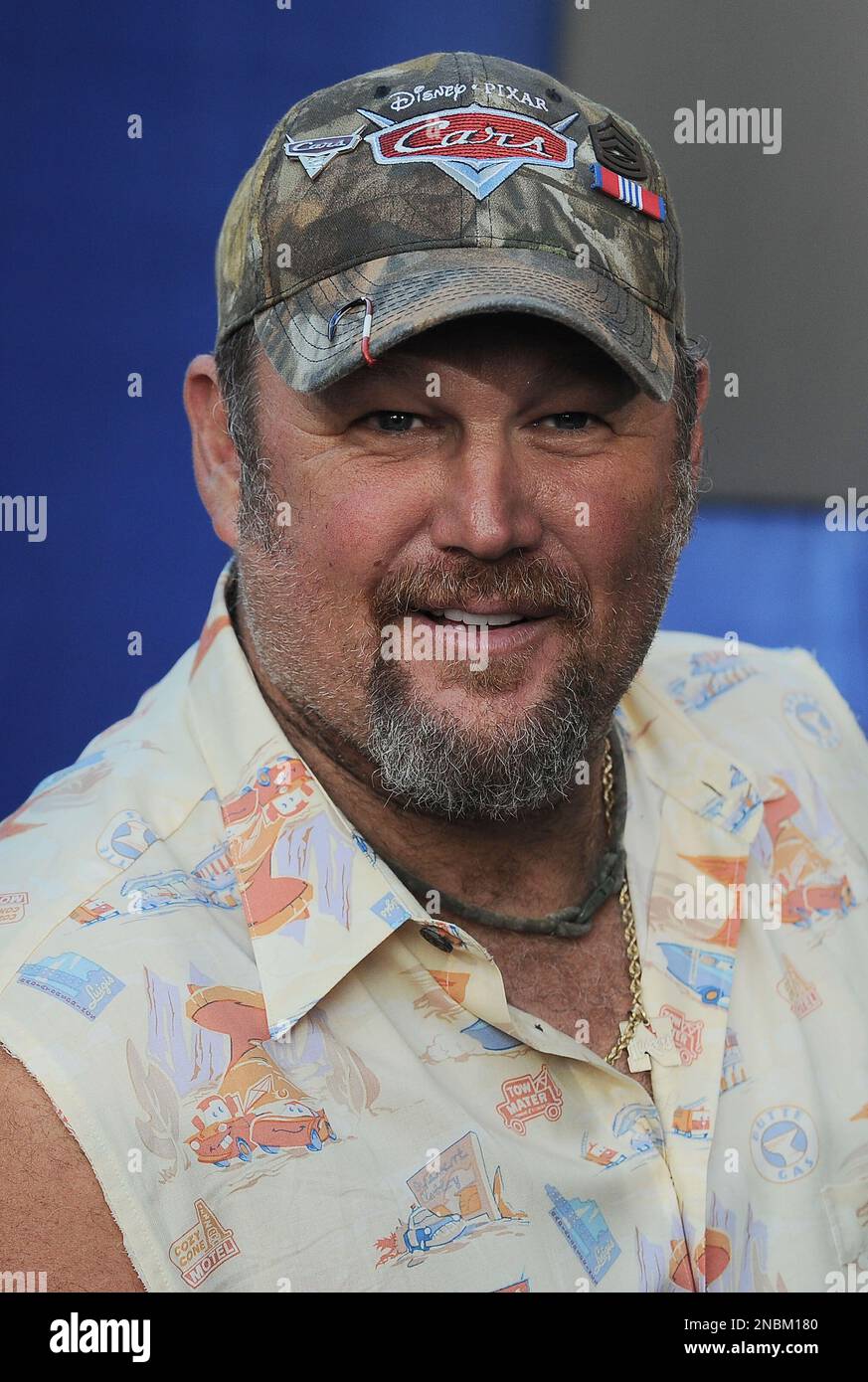 Larry The Cable Guy arrives at the world premiere of "Cars 2" at El ...