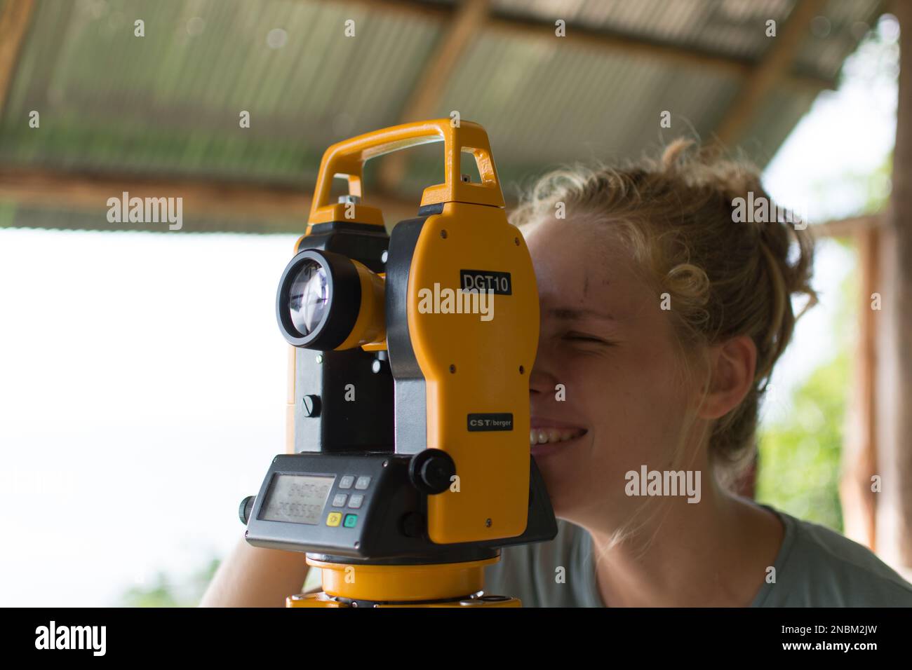 Marine biologists and volunteers at Marine Conservation Cambodia ...