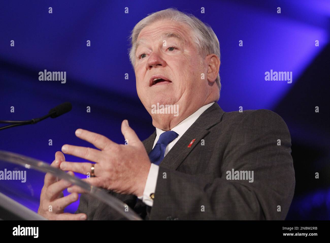 Mississippi Gov. Haley Barbour speaks at the Republican Leadership ...