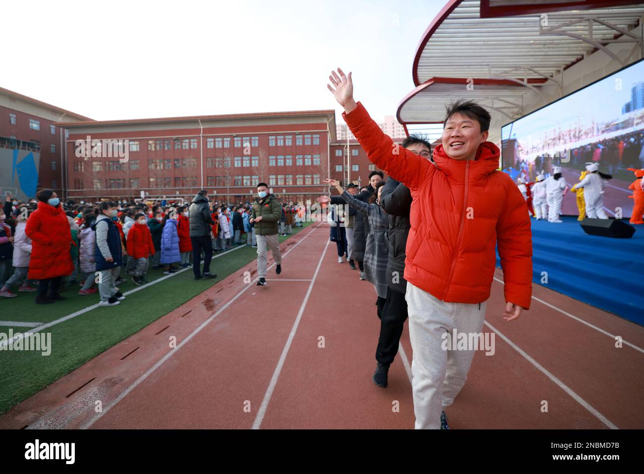Primary and secondary school students return to campus as the spring ...