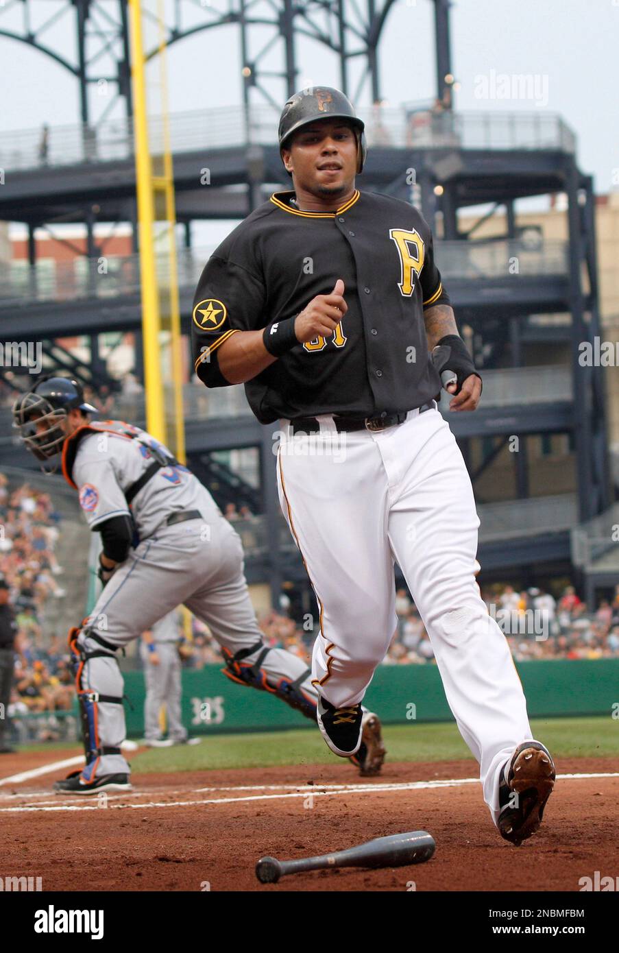 Pittsburgh Pirates' Jose Tabata (31) plays in the baseball game between ...