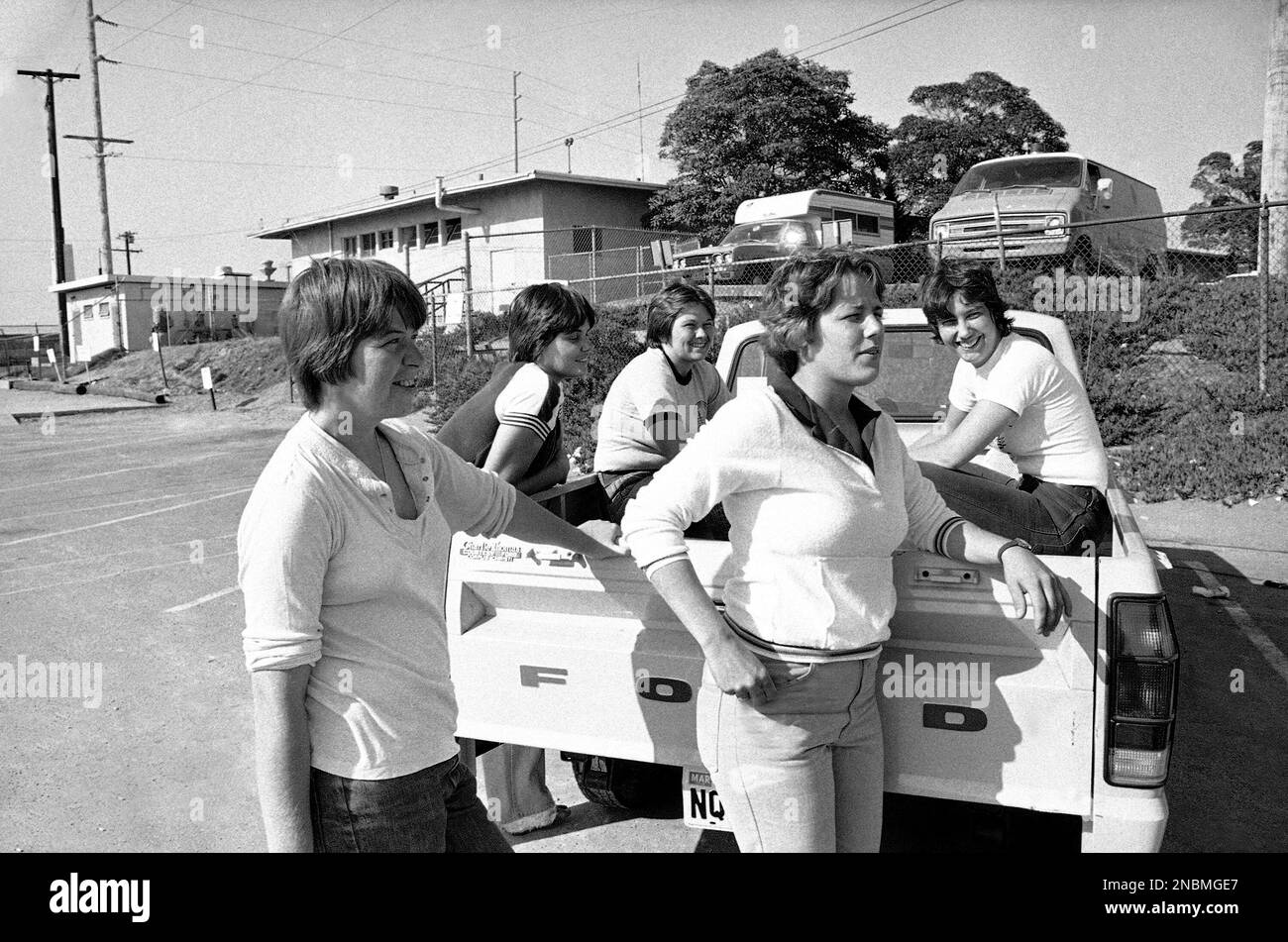 Five female sailors, among eight facing charges of homosexual activity ...