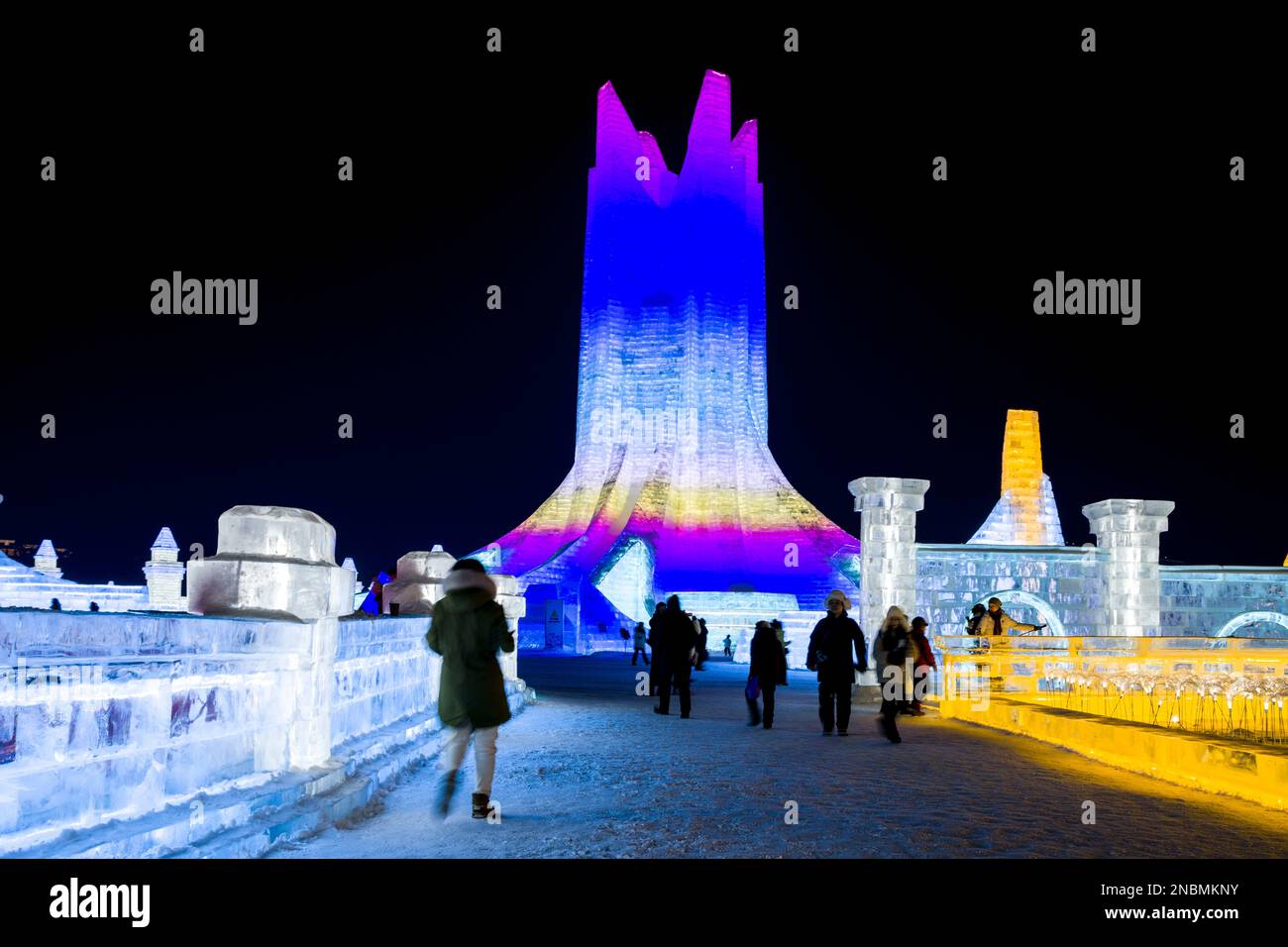 Harbin ice sculpture 2023 hi-res stock photography and images - Alamy