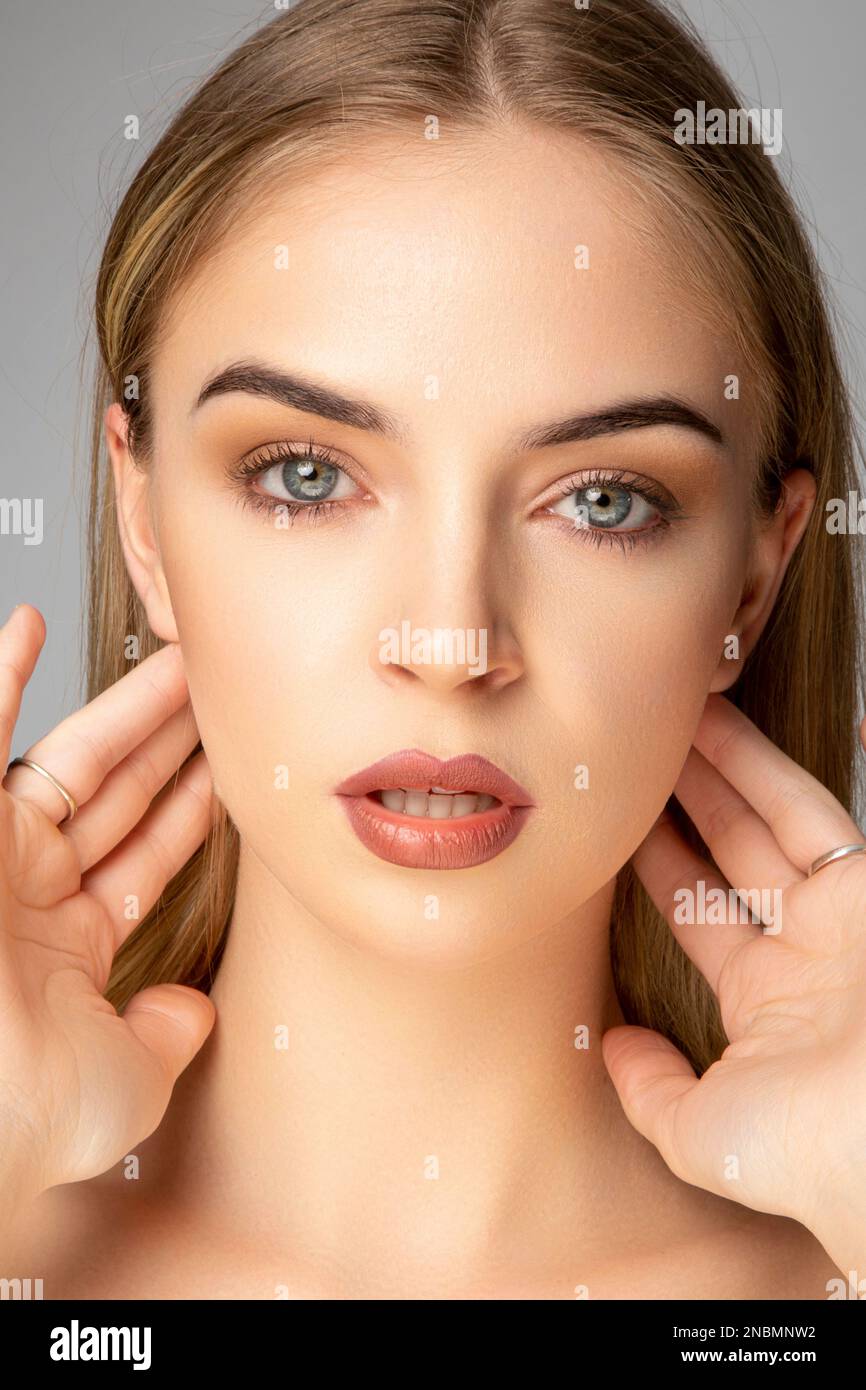 Beautiful kin and pretty face Stock Photo - Alamy