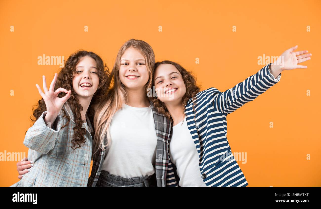 Good vibes. Real friendship. Group girls. Female friendship. Sisterhood and family. Best friends ...