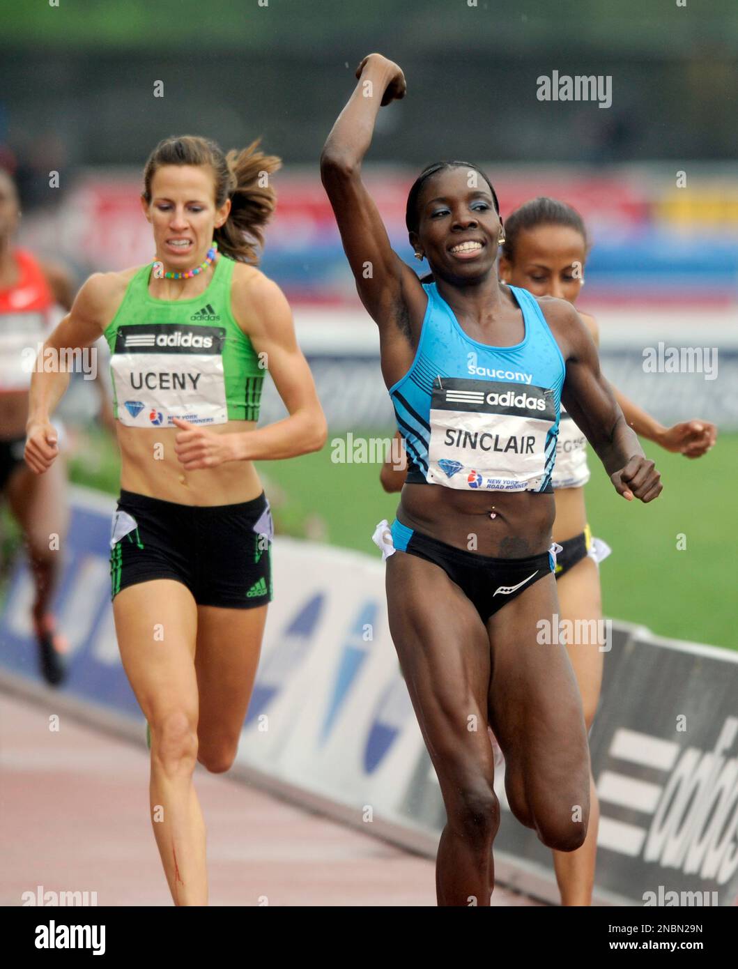Jamaica's Kenia Sinclair celebrates her victory over Ethiopian Kalkidan ...