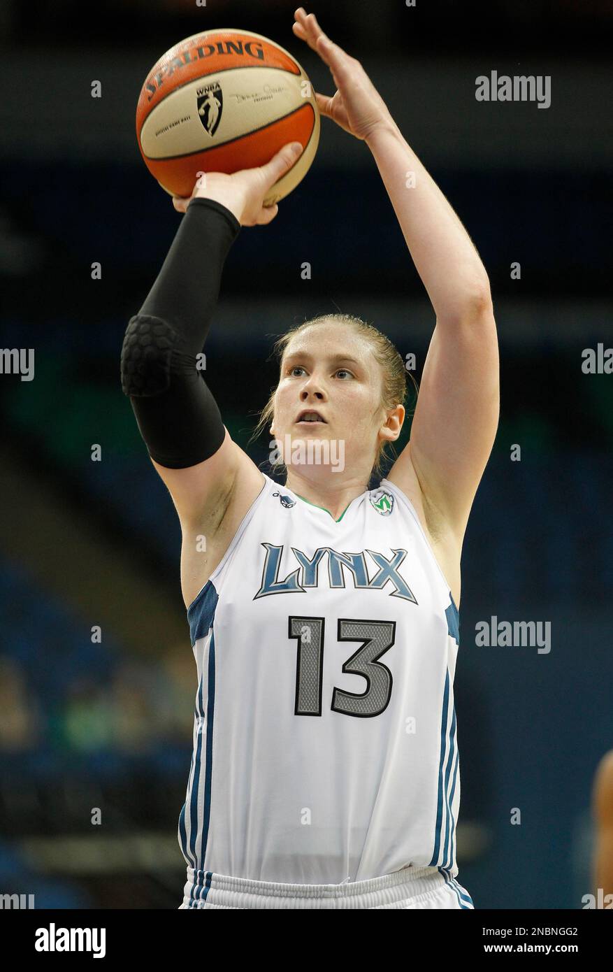 Minnesota Lynx guard Lindsay Whalen against the Tulsa Shock during WNBA ...