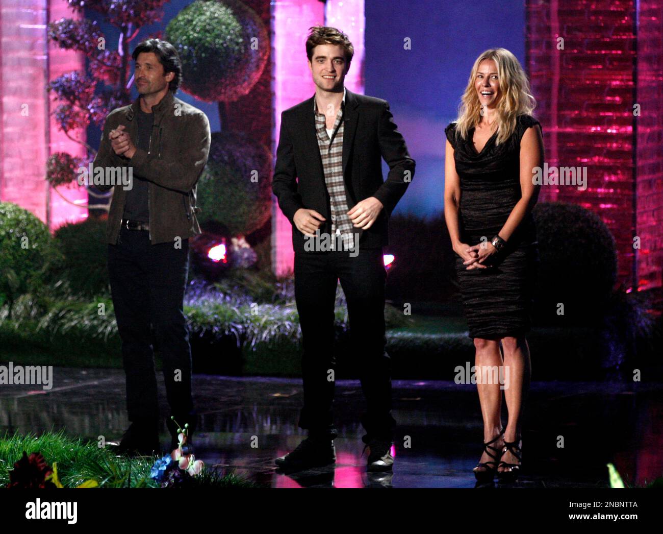 Patrick Dempsey, Robert Pattinson, and Chelsea Handler present the MTV ...