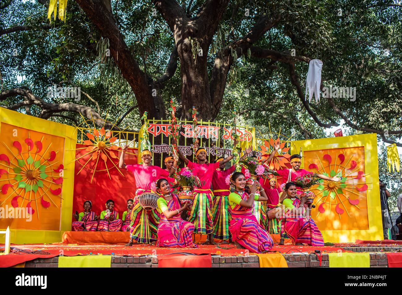 Dhaka, Bangladesh. 14th Feb, 2023. Artists perform during Basanto Utsav ...