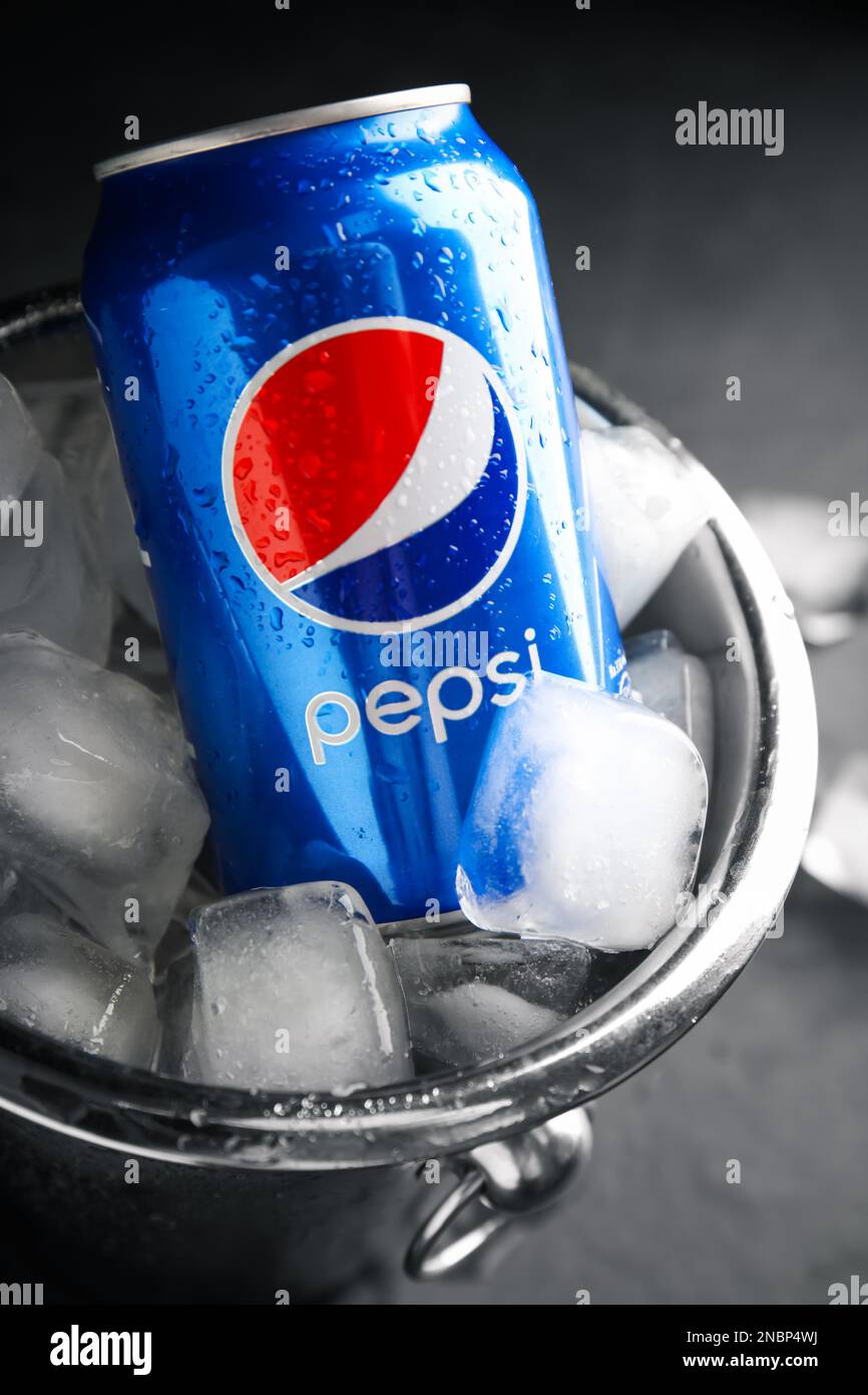 Pepsi can closeup hi-res stock photography and images - Alamy