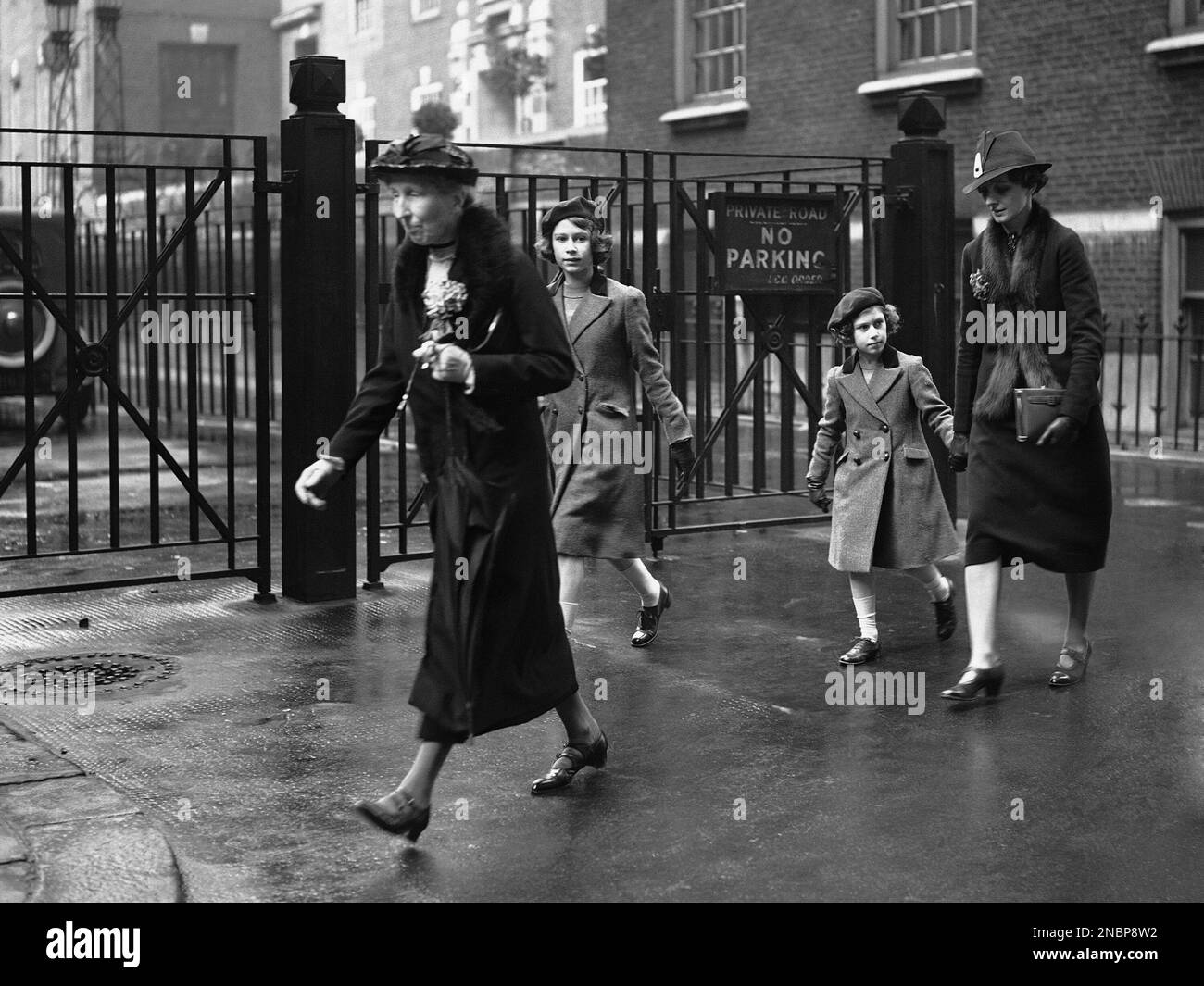 Princess Elizabeth and Princess Margaret had their first ride on a tube ...