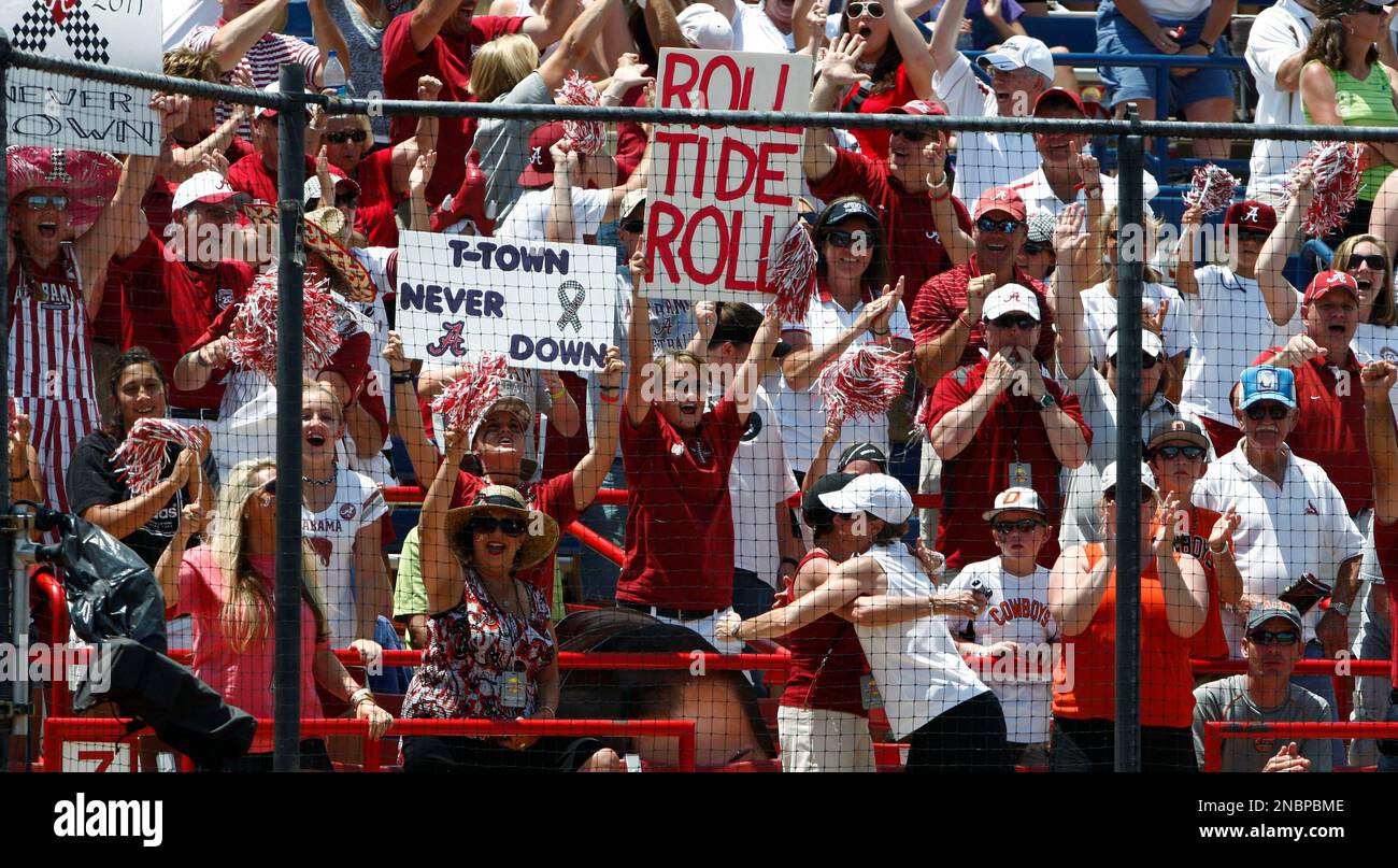 Alabama fans celebrate after beating California 1-0 in a game at the ...