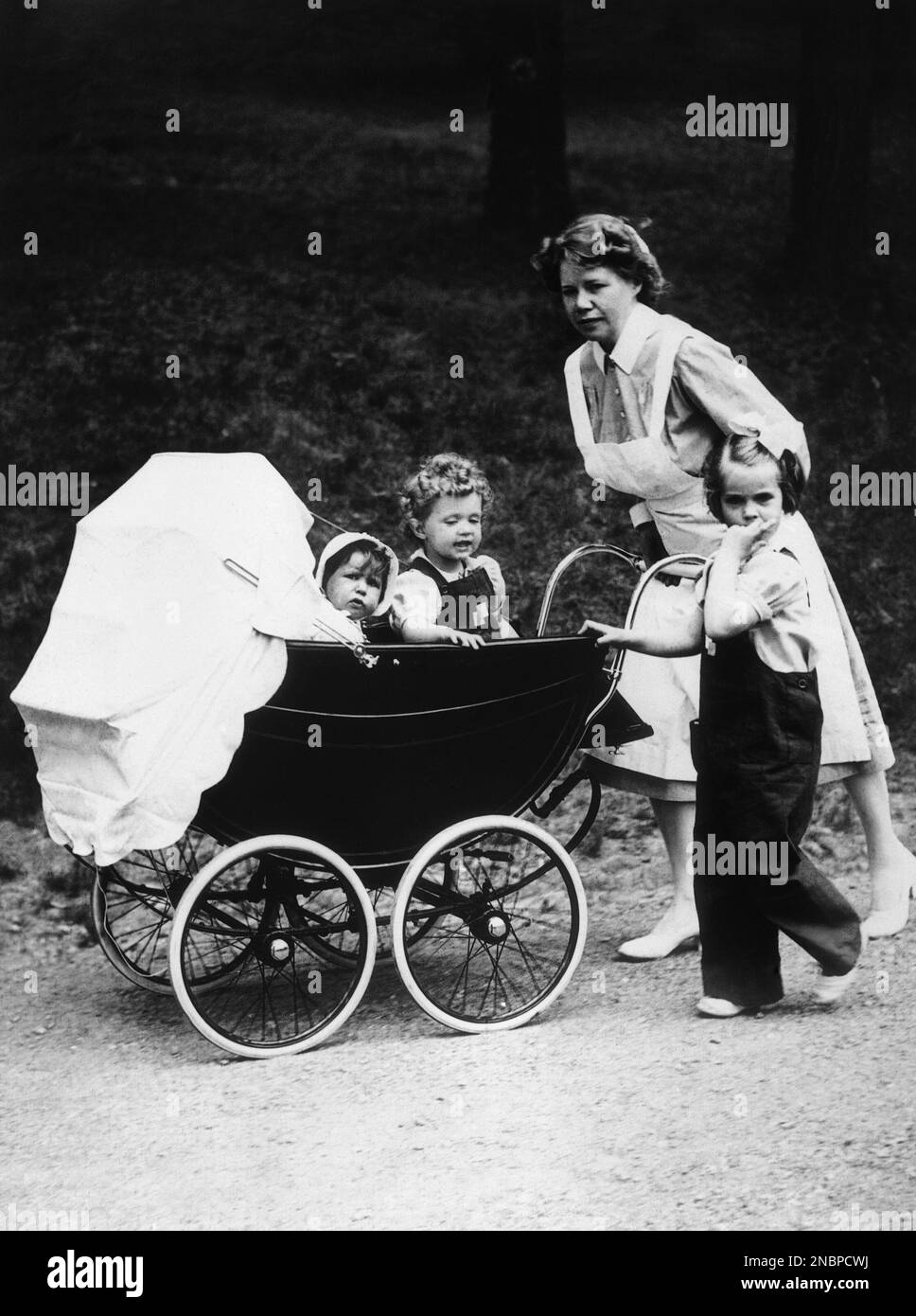 The three little princesses of Haga, daughters of Prince Gustav Adolf ...