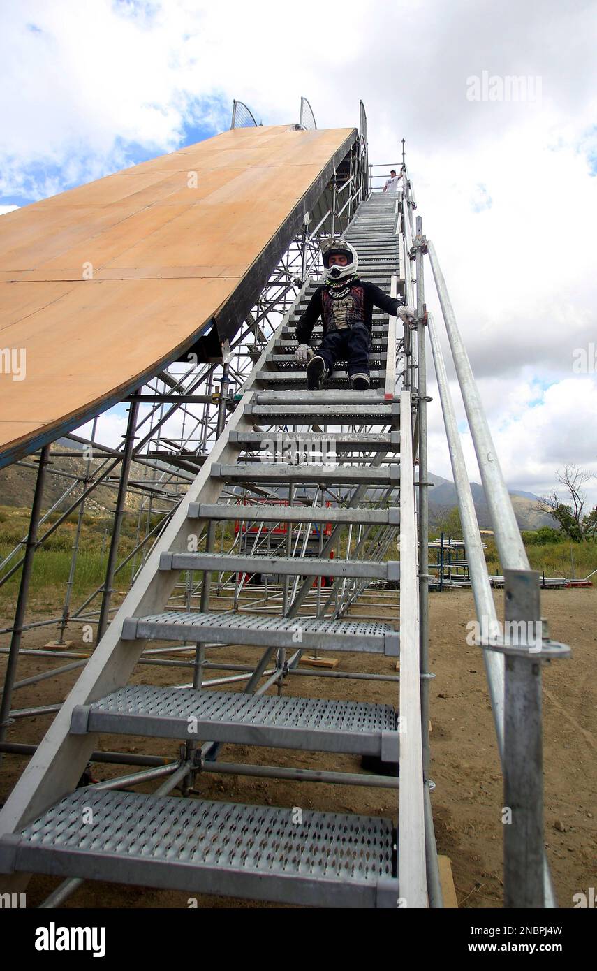 In this Sunday, May 29, 2011 photo, Aaron Fotheringham climbs the ...