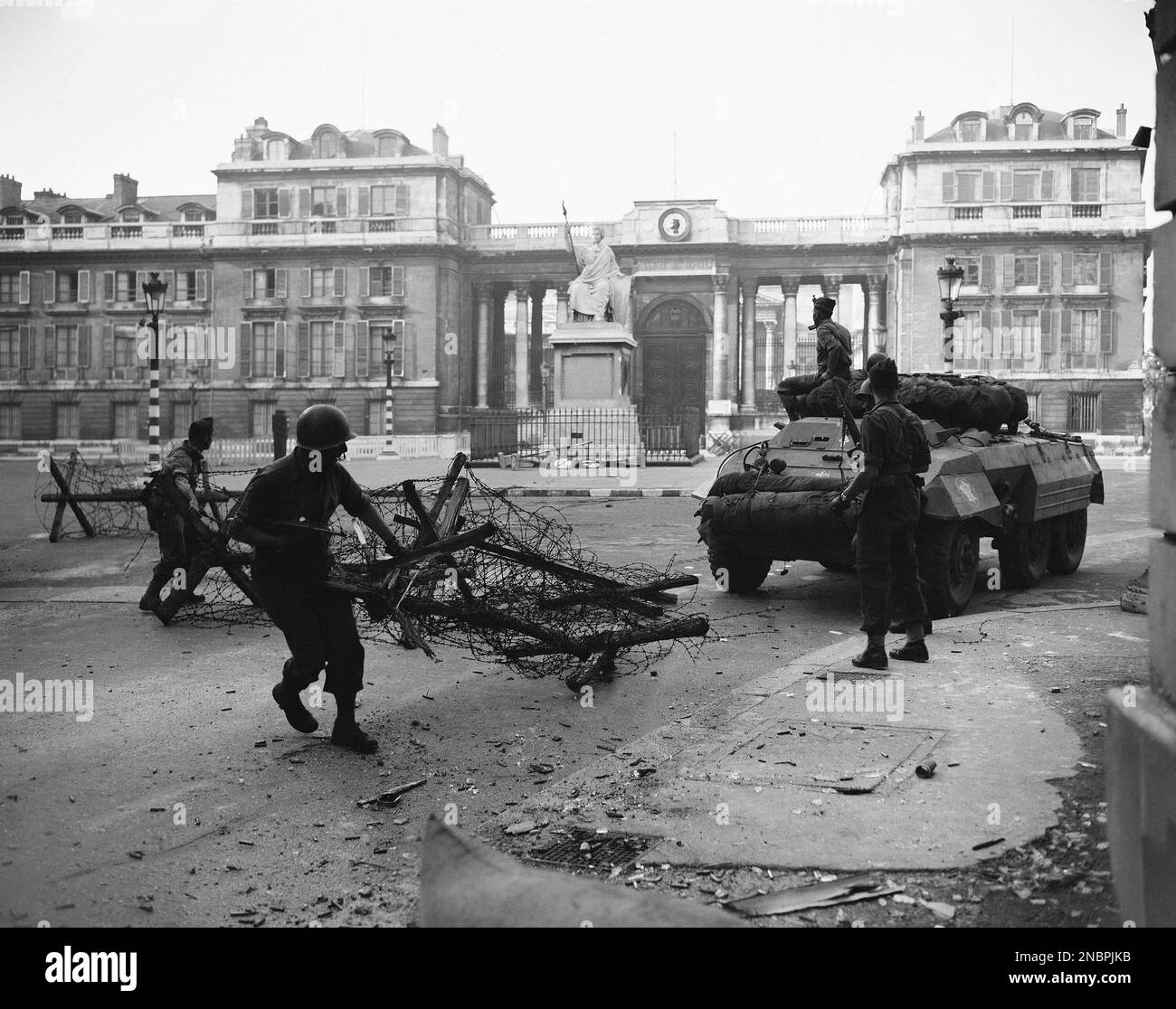 Greyhound tank penetrates barricade around the Chamber of Deputies on ...