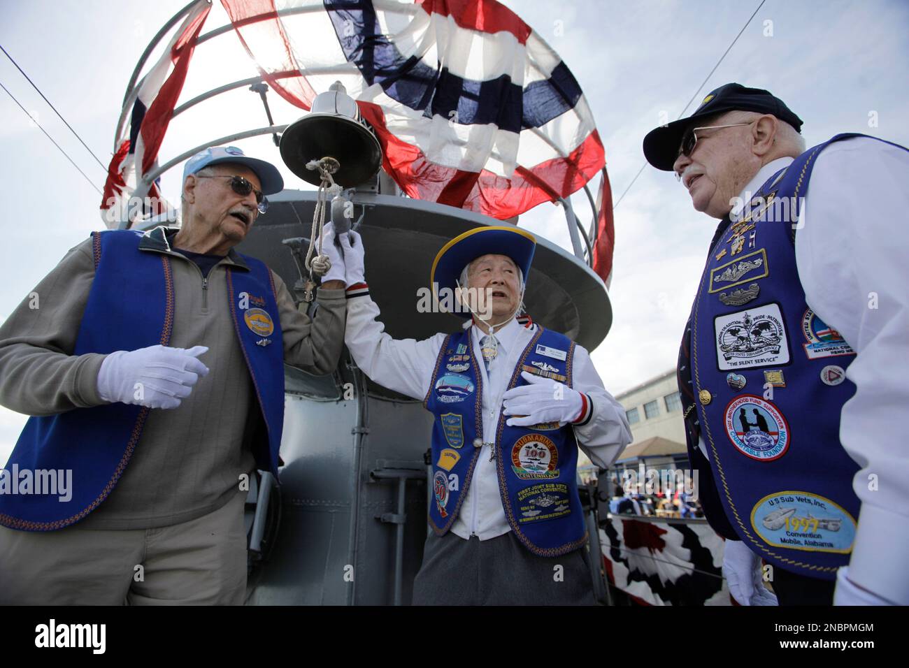 From left, World War II submarine veterans Frank Johnson, of Castro ...