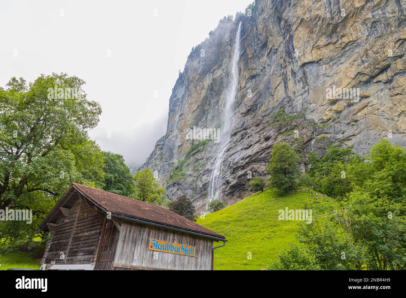 The Staubbach waterfall in Lauterbrunnen, in Bernese Oberland ...