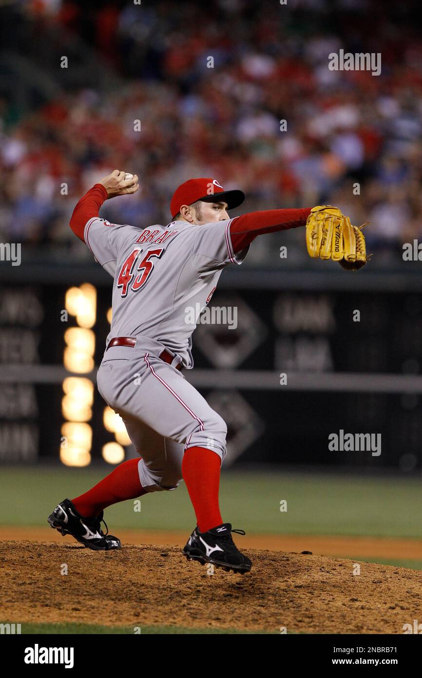 Cincinnati Reds' Bill Bray pitches during a baseball game against the ...