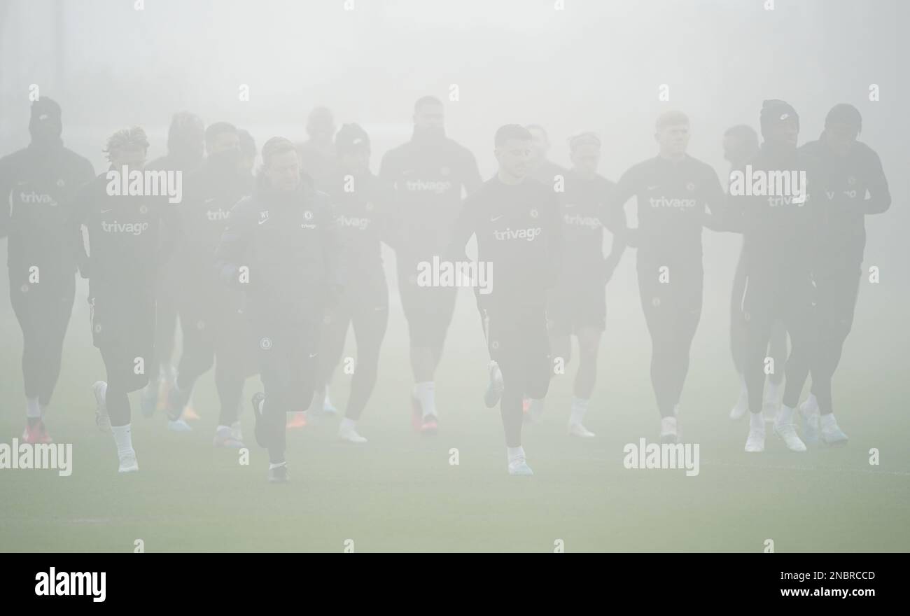 Football fog training hi-res stock photography and images - Alamy