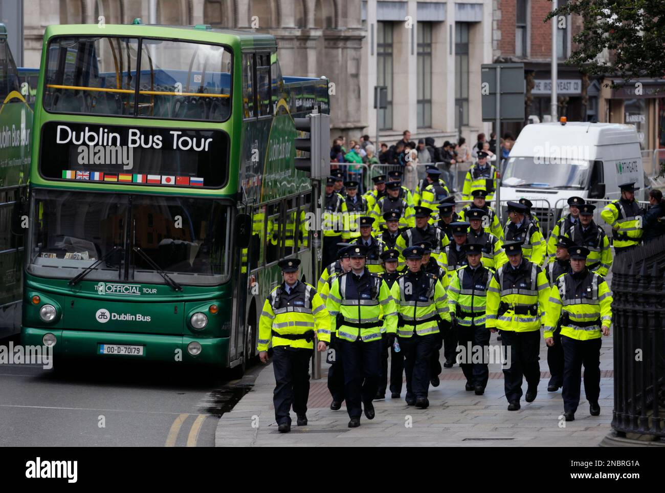Police arrive before President Barack Obama speaks at College Green in ...