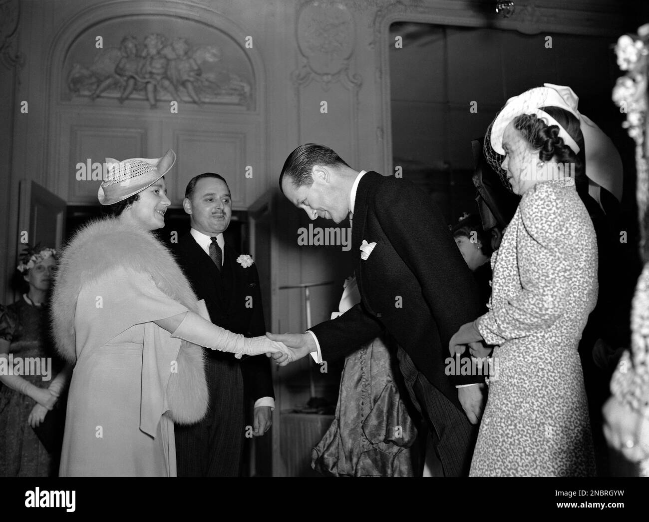 Britain's Queen Elizabeth visited the private view of the Annual Summer ...