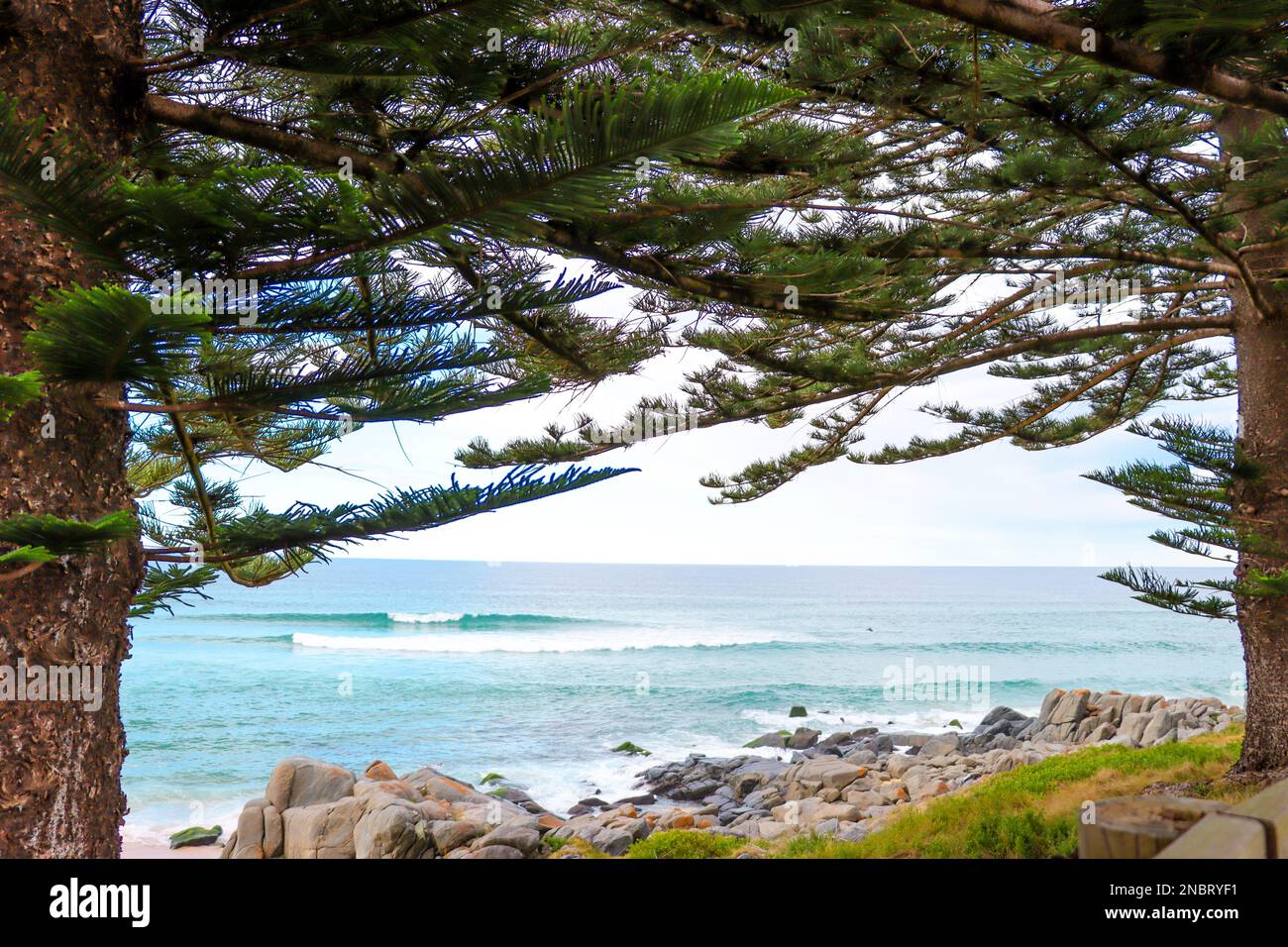 Stoneys surf break Stock Photo - Alamy