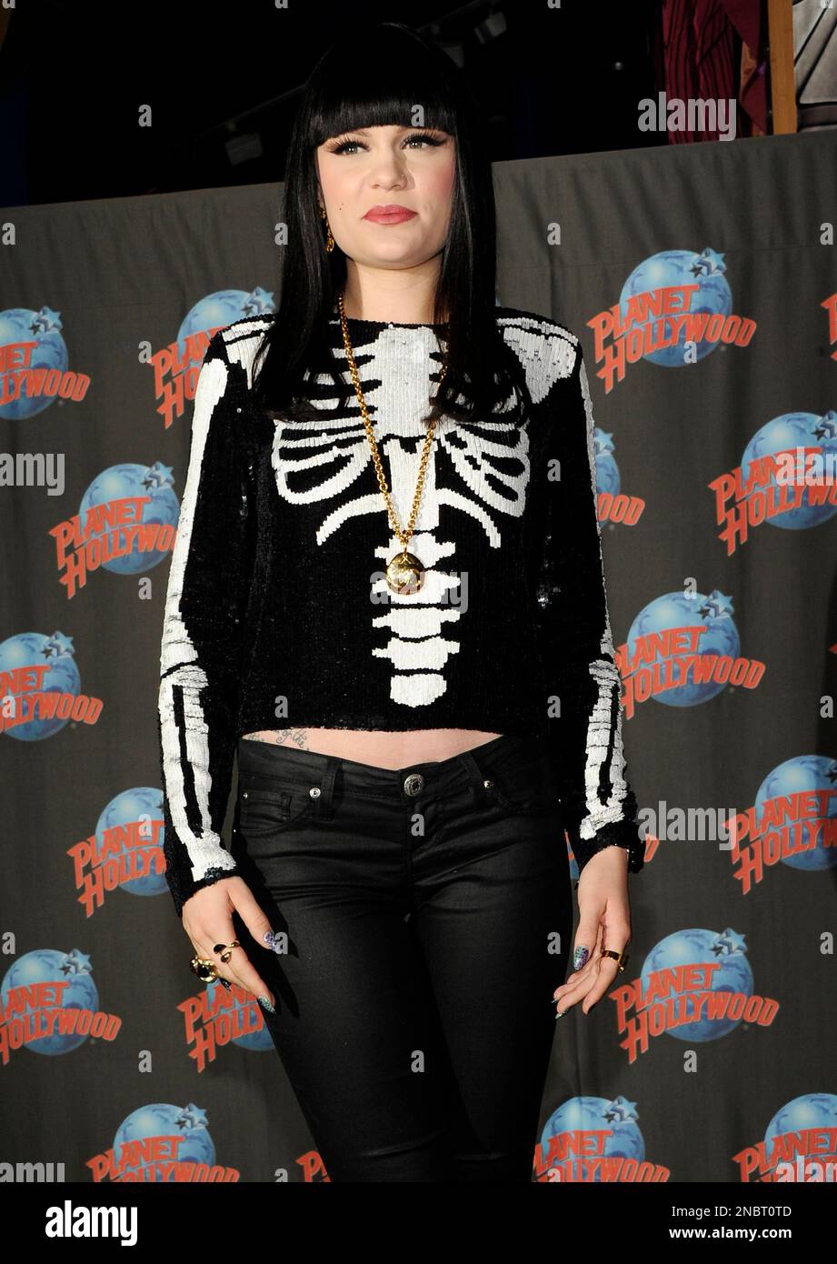 British singer Jessie J makes an appearance at Planet Hollywood Times ...