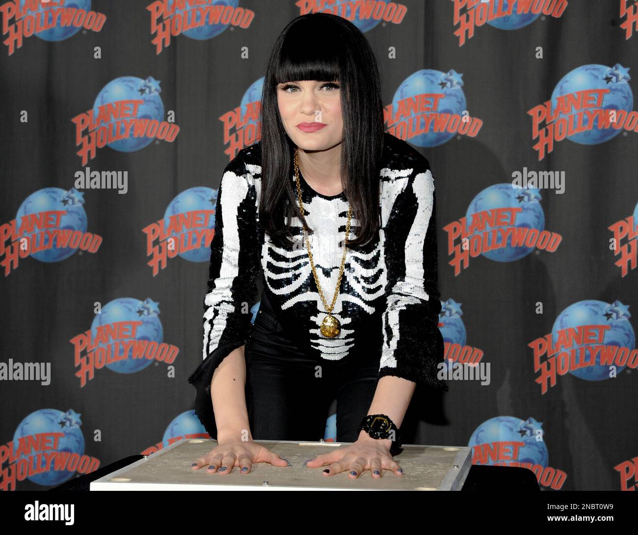 British singer Jessie J makes an appearance at Planet Hollywood Times ...