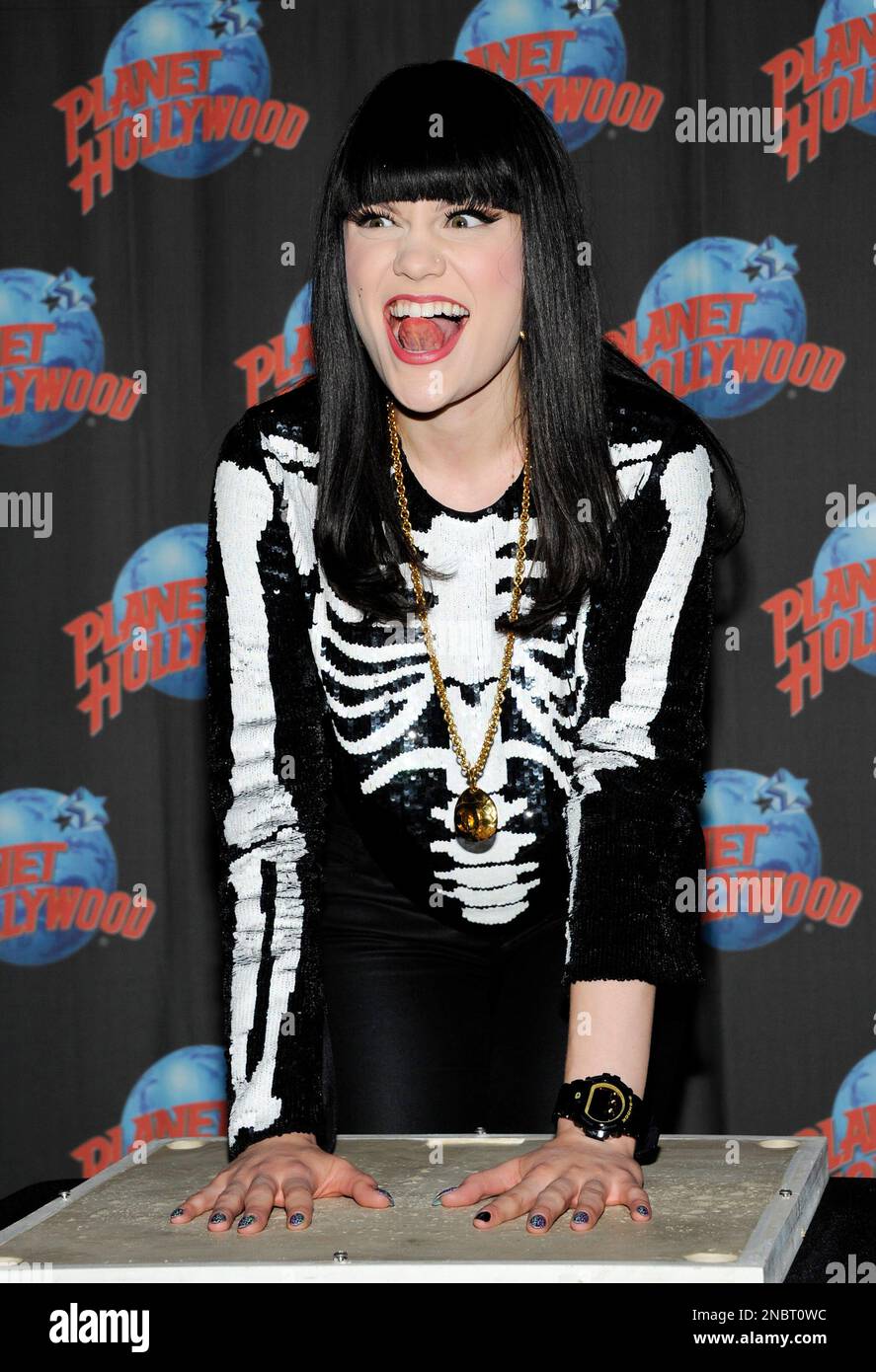British singer Jessie J makes an appearance at Planet Hollywood Times ...