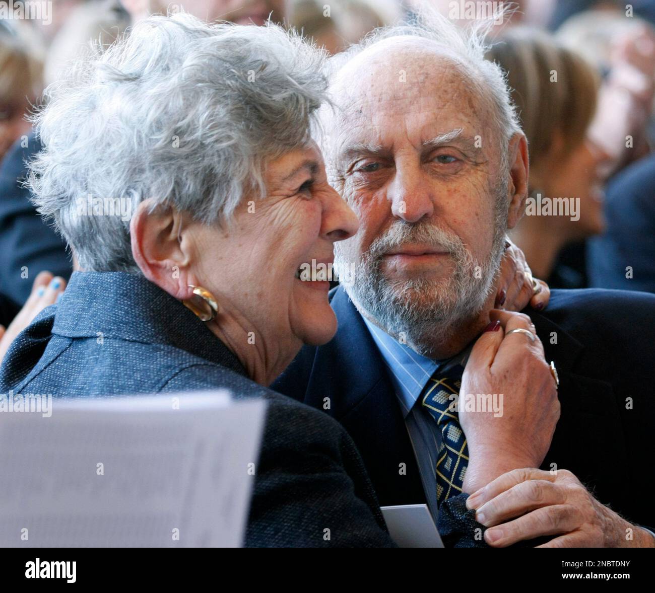 Marsha and Ben Emanuel, parents of Chicago Mayor Rahm Emanuel, hug ...